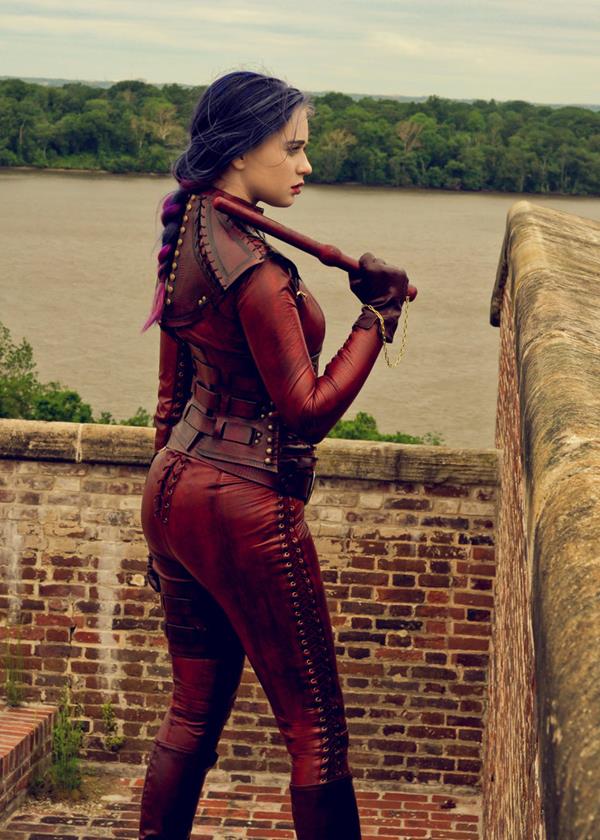 One Mord-Sith all wrapped in leather
